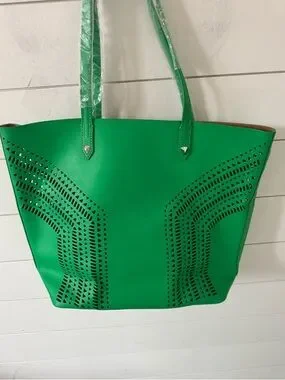 Stella & Dot | Bags | Stella Dot Fillmore Tote Green Leather Laser Cut ...